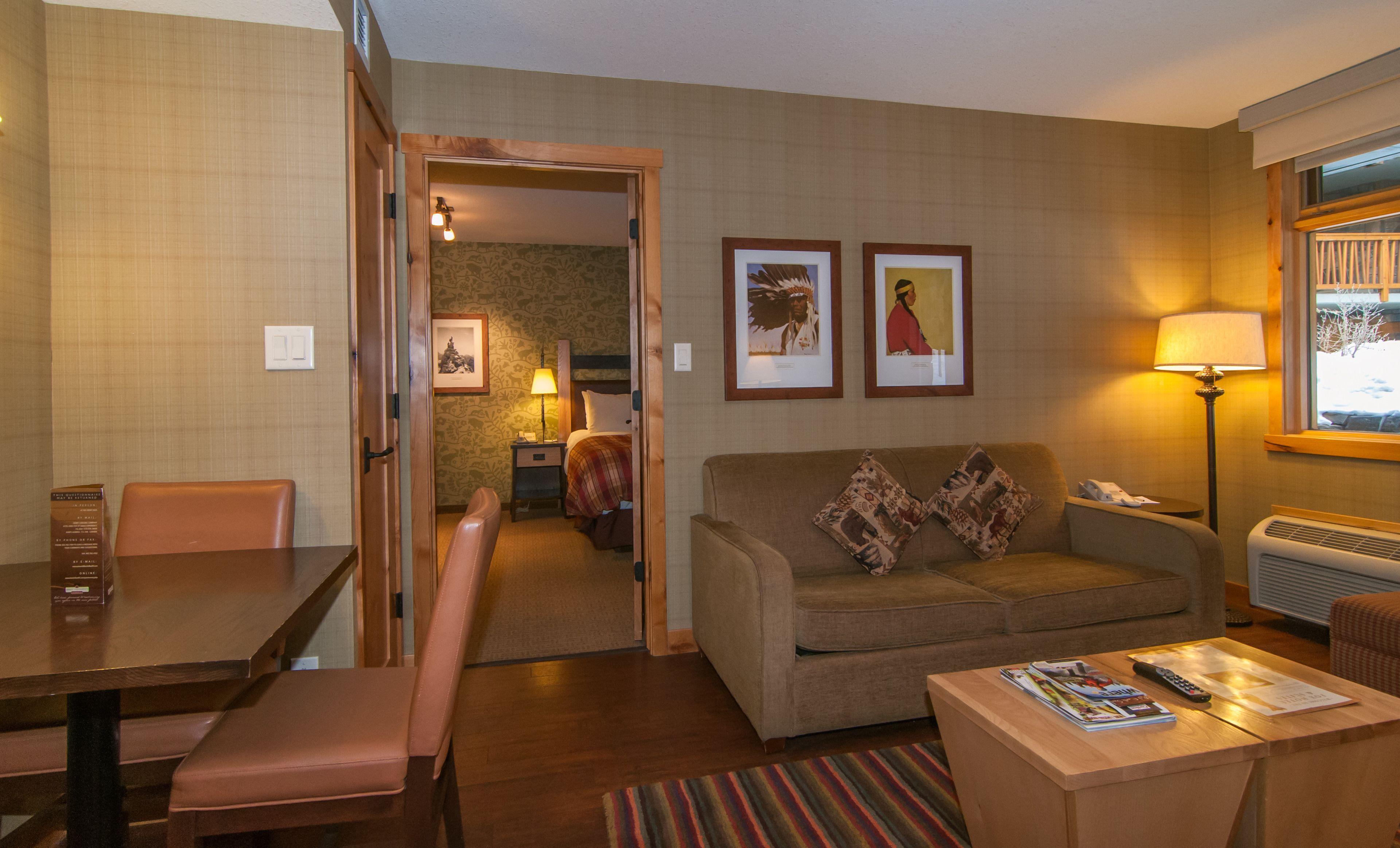 FOX HOTEL AND SUITES | ⋆⋆⋆ | BANFF, CANADA | SEASON DEALS FROM $243
